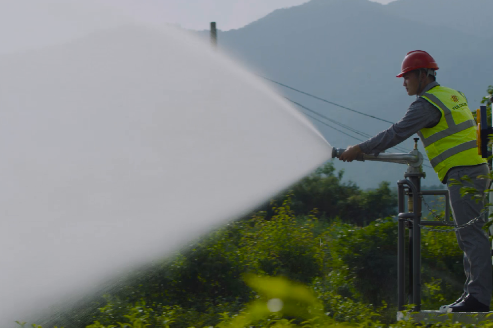 High-pressure Cleaning Truck – powerful dirt remover